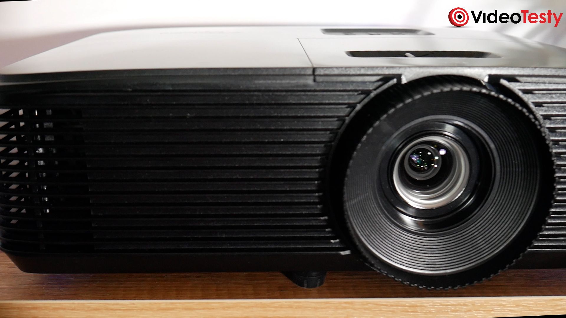 Test Optoma HD28e - Projektor Full HD za rozsądne pieniądze - VideoTesty.pl