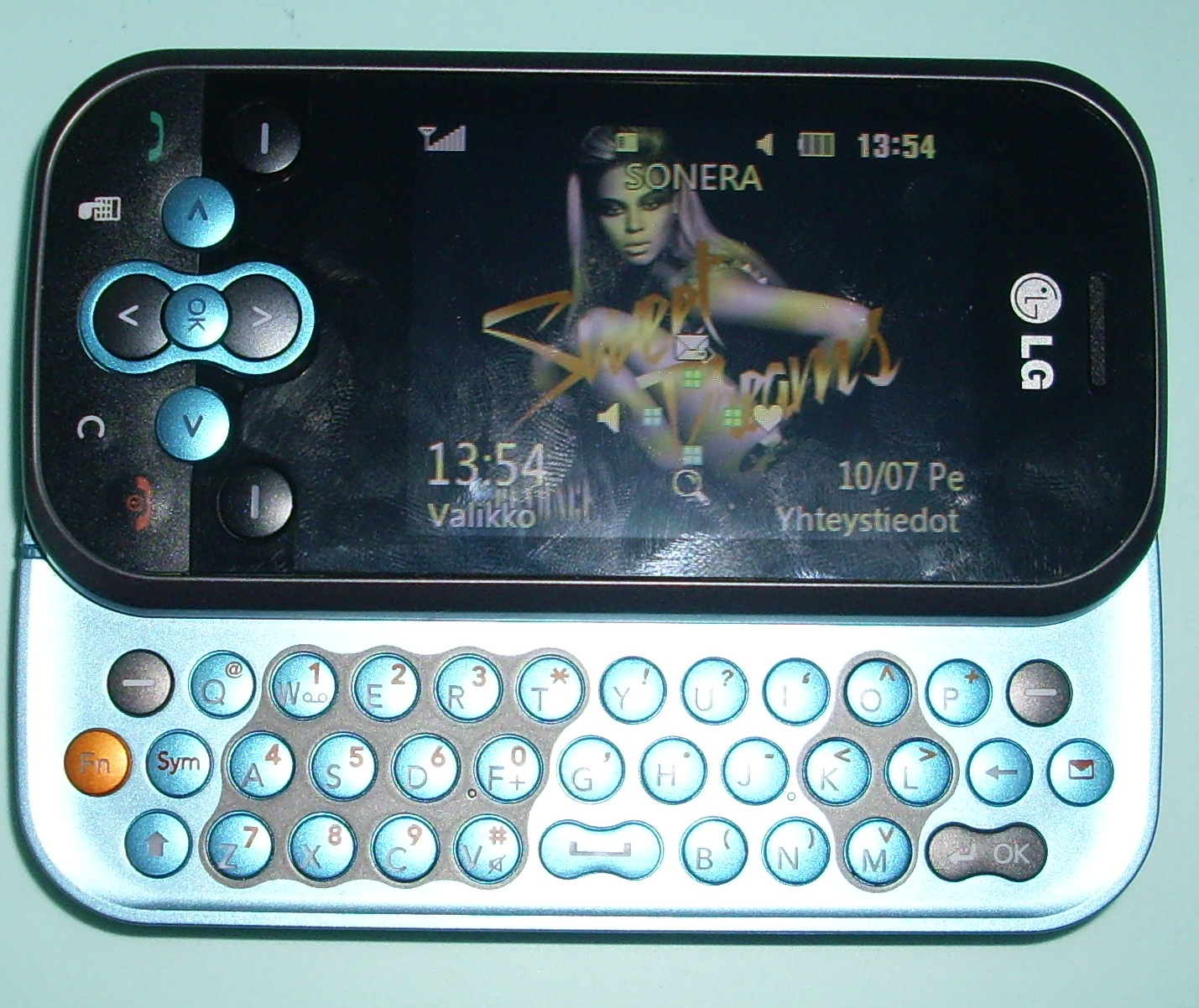 ᐅ LG KS360 - Ceny, opinie, dane techniczne | VideoTesty.pl